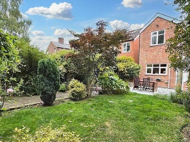 3 Bedroom Semi detached House For Sale In Stockport, Cheshire