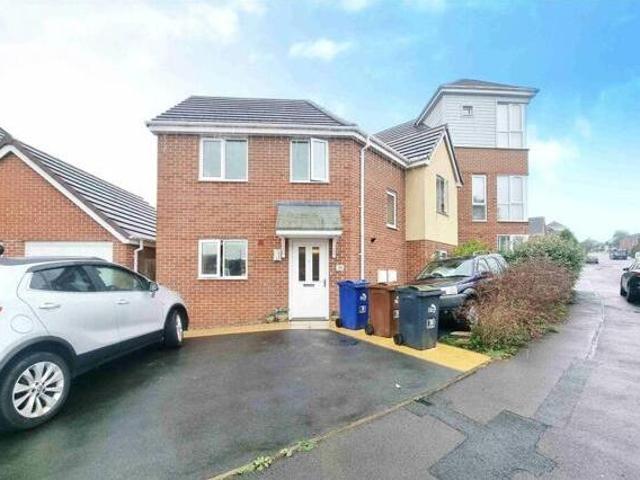 3 Bedroom Semi detached House For Sale In Stoke On Trent, Staffordshire