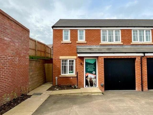 3 Bedroom Semi detached House For Sale In Stone