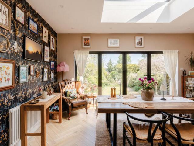 3 bedroom semi detached house for sale in Station Road, Kingswood, BS15