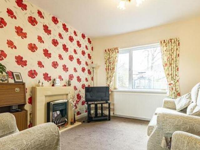 3 Bedroom Semi detached House For Sale In Staveley