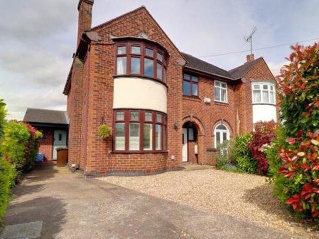 3 Bedroom Semi detached House For Sale In Stafford