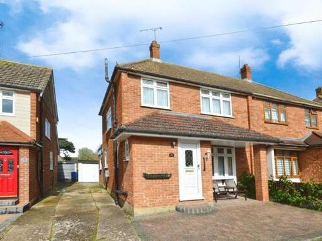 3 Bedroom Semi detached House For Sale In Stanford le hope