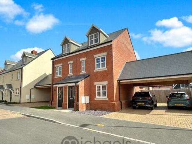 3 Bedroom Semi detached House For Sale In Stanway, Colchester