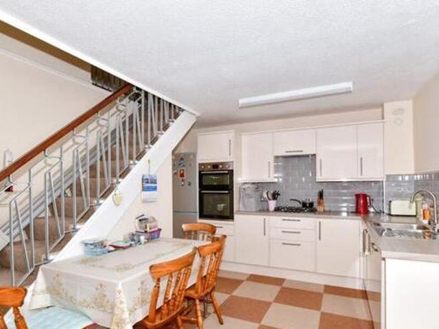 3 Bedroom Semi detached House For Sale In Staplehurst, Tonbridge