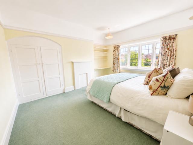 3 bedroom semi detached house for sale in Staplehurst, Kent, TN12