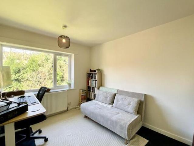 3 bedroom semi detached house for sale in Stradbroke Drive, Sheffield, S13 8SA, S13