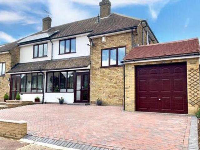 3 Bedroom Semi detached House For Sale In Strood, Rochester
