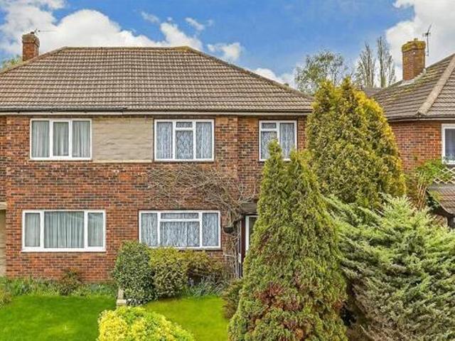 3 Bedroom Semi detached House For Sale In Strood, Rochester