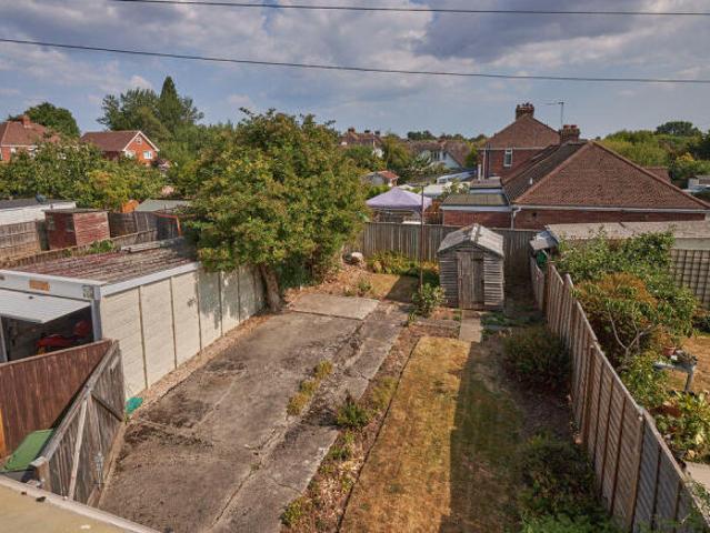 3 bedroom semi detached house for sale in Summerway, Exeter, EX4