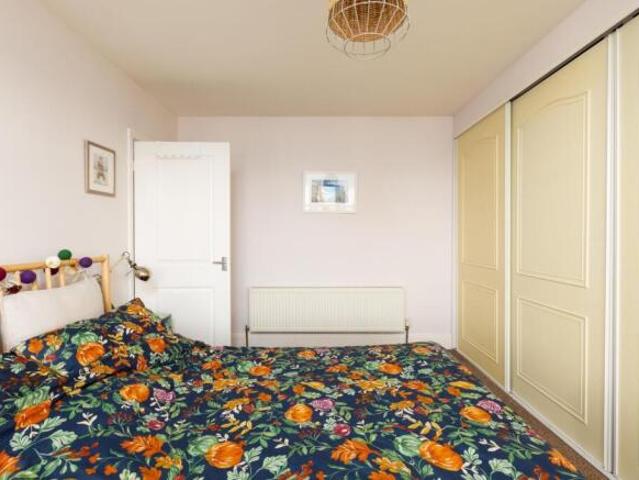 3 bedroom semi detached house for sale in Summerhill Road, St George, BS5