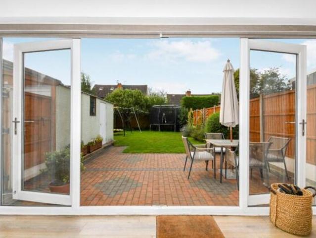 3 bedroom semi detached house for sale in Sunningdale Drive, Lincoln, LN6