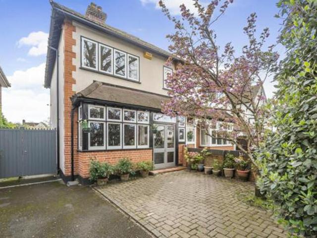 3 Bedroom Semi detached House For Sale In Surrey
