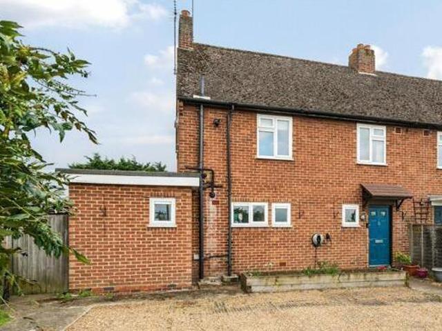 3 Bedroom Semi detached House For Sale In Surrey
