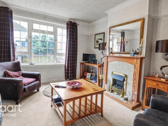 3 bedroom semi detached house for sale in Surrey Road, Maidstone, ME15