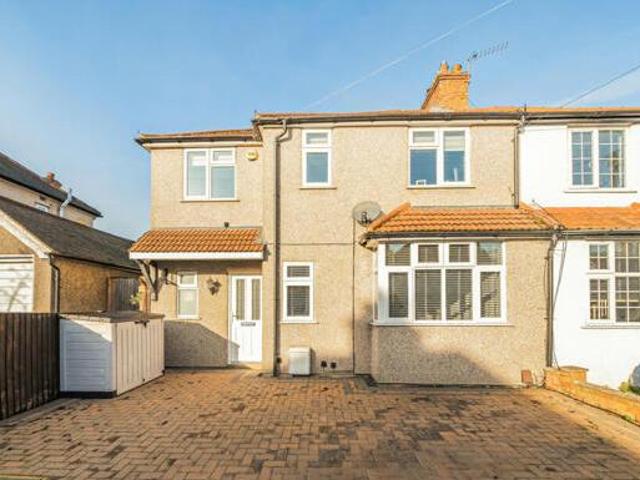 3 Bedroom Semi detached House For Sale In Sutton