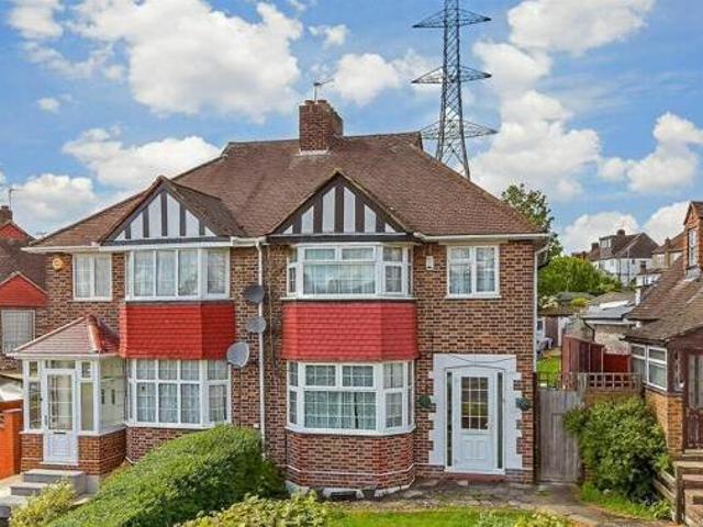 3 Bedroom Semi detached House For Sale In Sutton