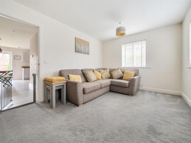 3 bedroom semi detached house for sale in Sutherland Lane, Bedford, MK40