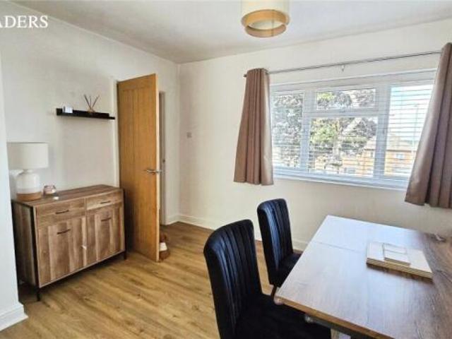 3 bedroom semi detached house for sale in Sycamore Road, Worcester, Worcestershire, WR4
