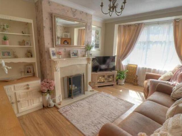 3 Bedroom Semi detached House For Sale In Syston