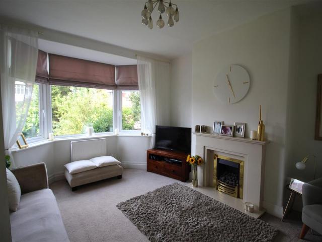 3 Bedroom Semi Detached House for Rent