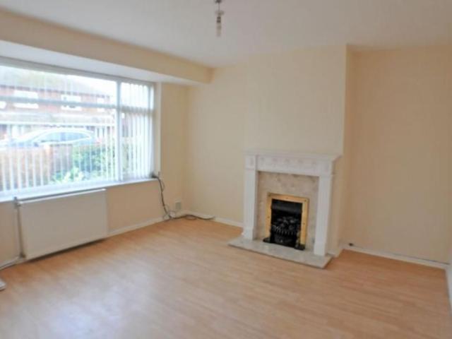 3 Bedroom Semi Detached House For Rent