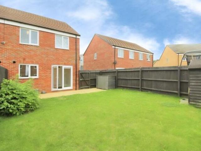 3 bedroom semi detached house for rent in 65 Saxonbury Way, PETERBOROUGH, PE2