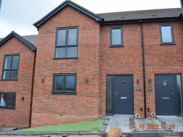 3 bedroom semi detached house for rent in 7 Allotment Close, N.