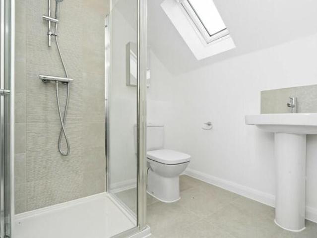 3 bedroom semi detached house for rent in 116 Eredine Crescent, Milton Keynes, Buckinghamshire, MK5