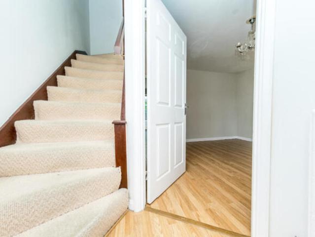 3 bedroom semi detached house for rent in 20 Ibbetson Drive Churwell Morley LS27 7TZ, LS27