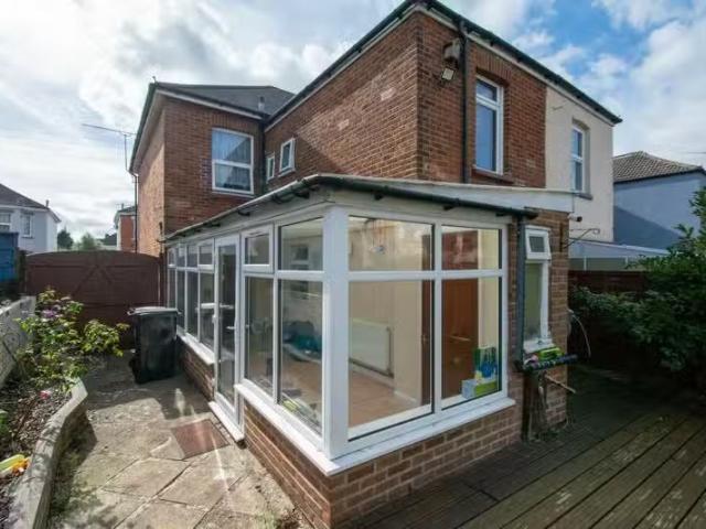 3 bedroom semi detached house for rent in 3 Bed Semi Detached.