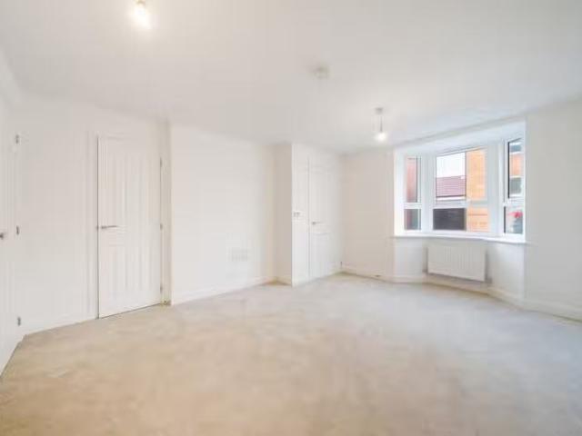 3 bedroom semi detached house for rent in 3 bedroom Semi Detac.