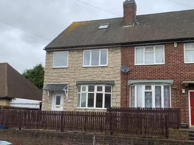 3 bedroom semi detached house for rent in 3 Bedroom Semi Detac.