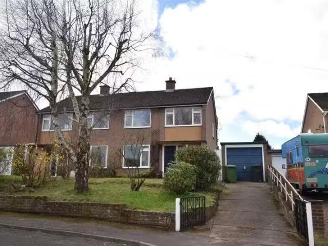 3 bedroom semi detached house for rent in 3, Jennet Croft, Wet.