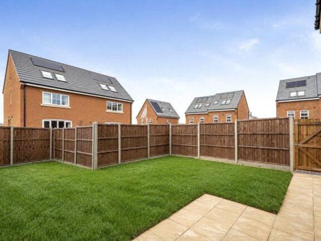 3 bedroom semi detached house for rent in Talisker Road, Aylesford, Maidstone, Kent, ME20