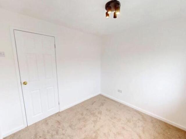 3 bedroom semi detached house for rent in Taywood Road, Bolton, BL3