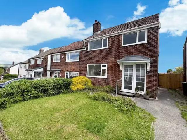 3 bedroom semi detached house for rent in Taywood Road, Bolton.