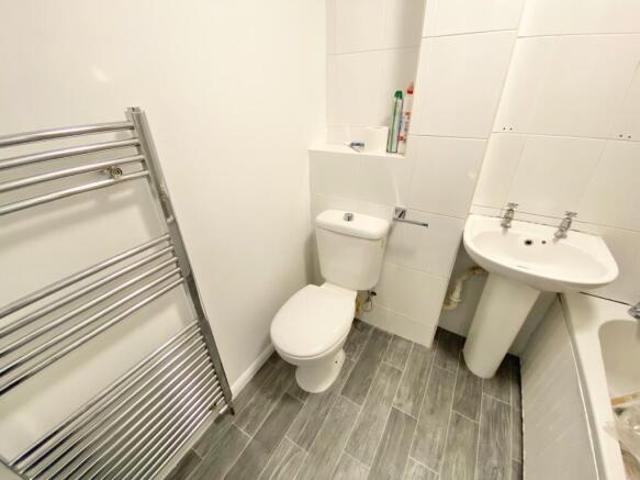3 bedroom semi detached house for rent in Thorpe Field Drive, Thurmaston, LE4 8GW, LE4