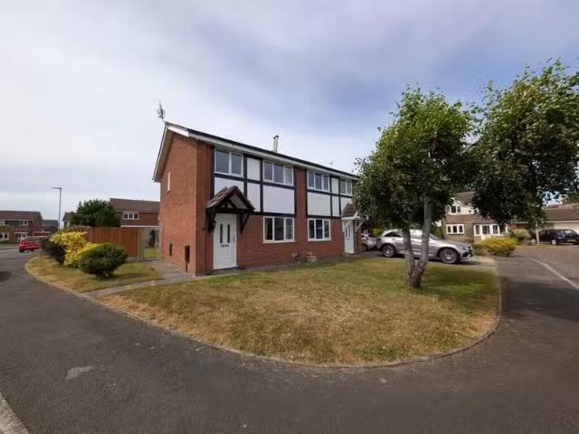 3 bedroom semi detached house for rent in The Fulmars, Poulton.