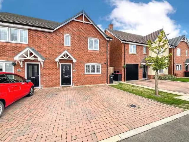 3 bedroom semi detached house for rent in The Hills, Warton, T.