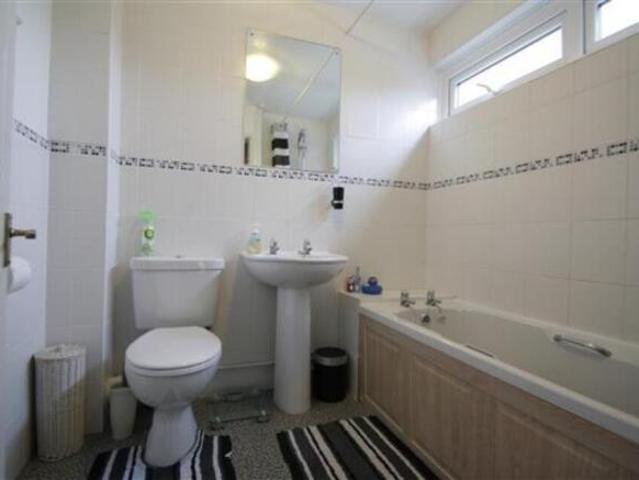 3 bedroom semi detached house for rent in Tintern Close, Ipswich, IP2