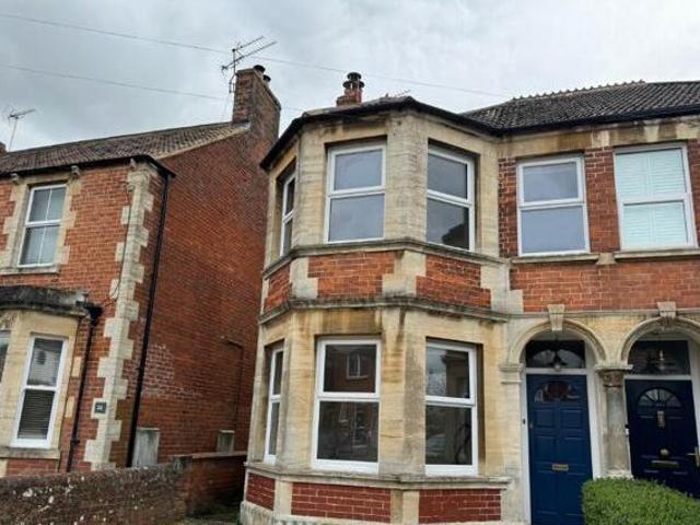 3 Bedroom Semi detached House For Rent In Trowbridge, Wiltshire