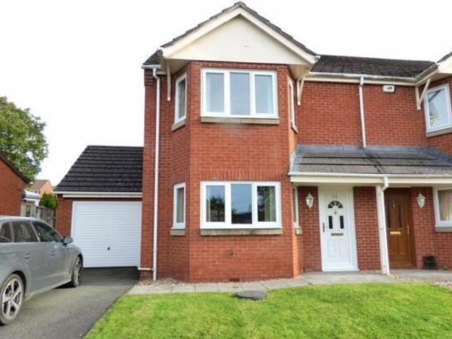 3 Bedroom Semi detached House For Rent In Tremont Park, Llandrindod Wells