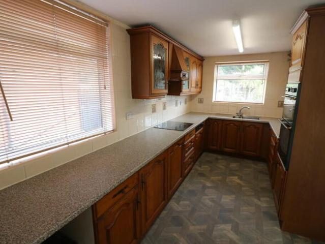 3 bedroom semi detached house for rent in Trenton Avenue, Anlaby Common, Hull, HU4