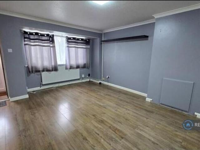 3 bedroom semi detached house for rent in Trueman Place, Milton Keynes, MK6