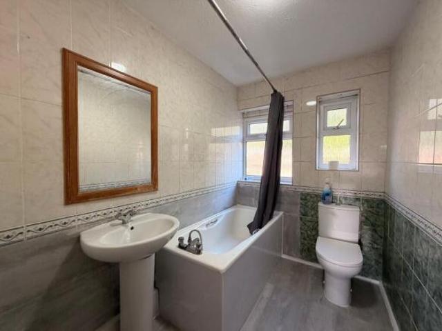 3 bedroom semi detached house for rent in Turfpits Lane, Birmingham, B23