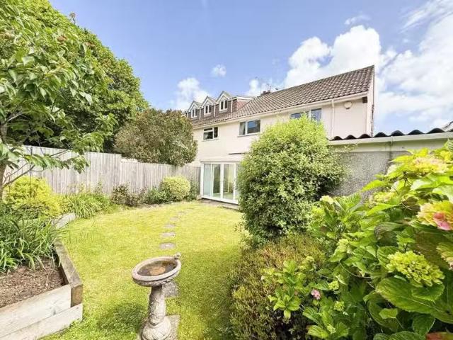 3 bedroom semi detached house for rent in Uphill Road South, W.