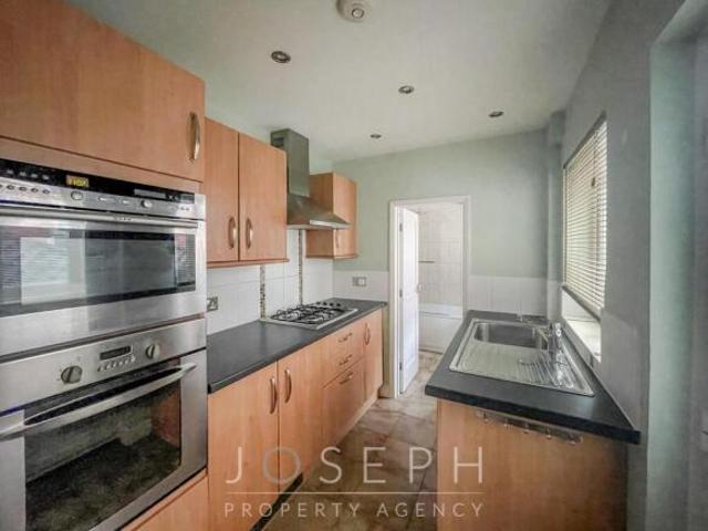 3 bedroom semi detached house for rent in Upper Cavendish Street, Ipswich, IP3