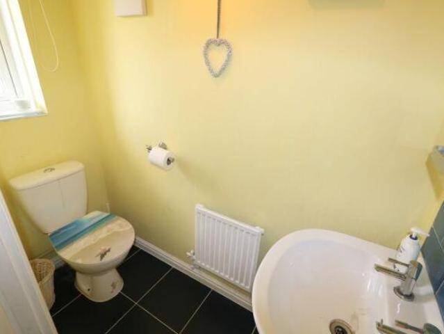 3 bedroom semi detached house for rent in Valentine Drive, High Halstow, Rochester, ME3