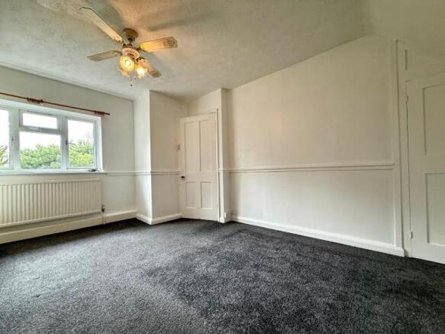 3 bedroom semi detached house for rent in Vauxhall Avenue, Canterbury, Kent, CT1